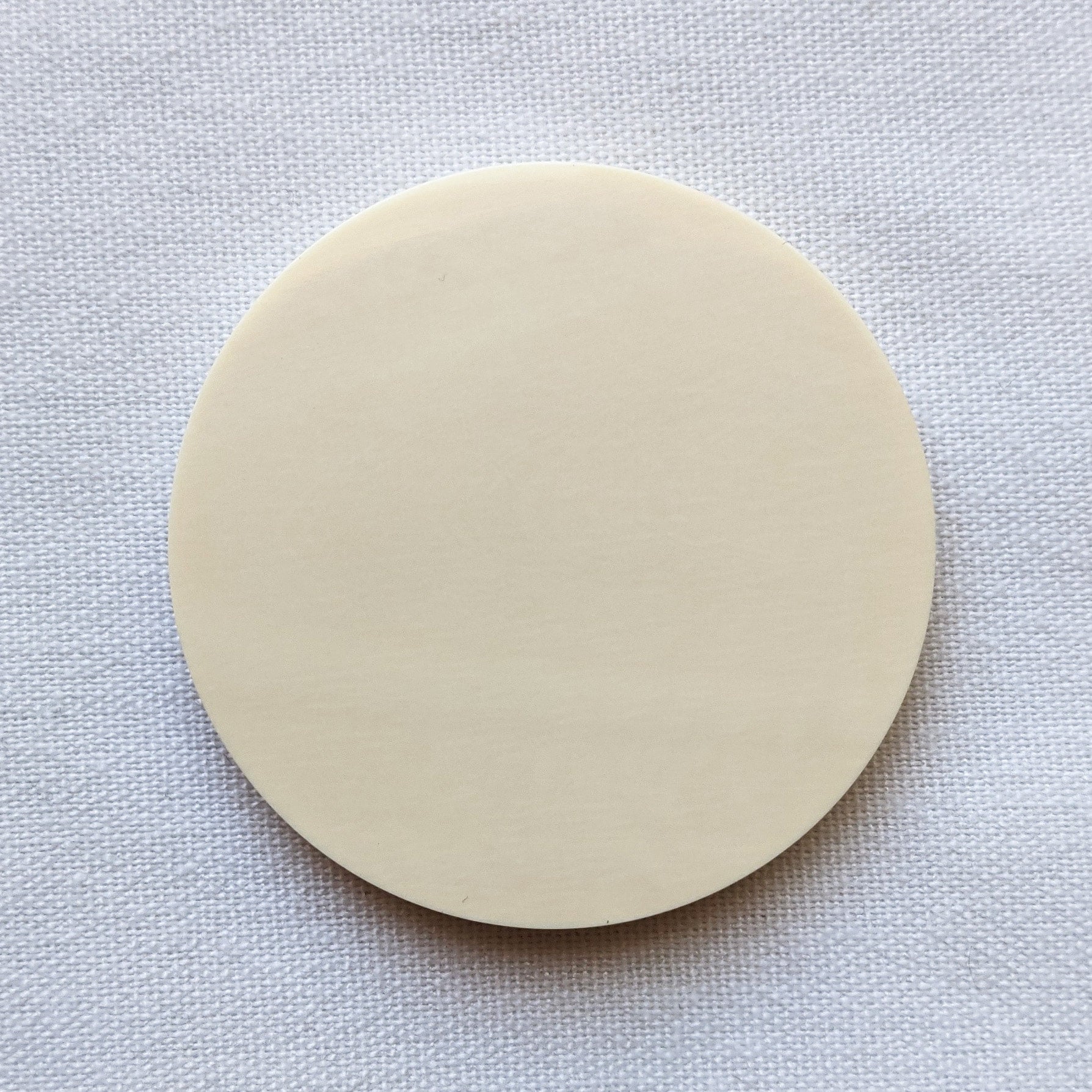 Ivory Round Blank | D.E.L.S. Nantuckets